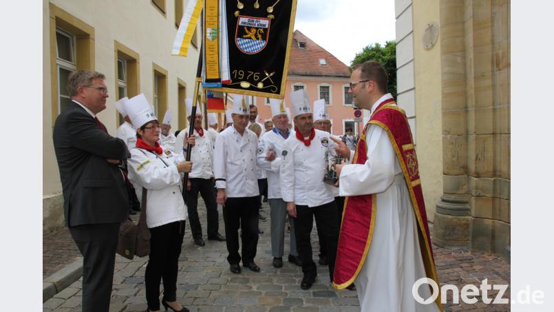 Kirchenzug der Köche | Onetz