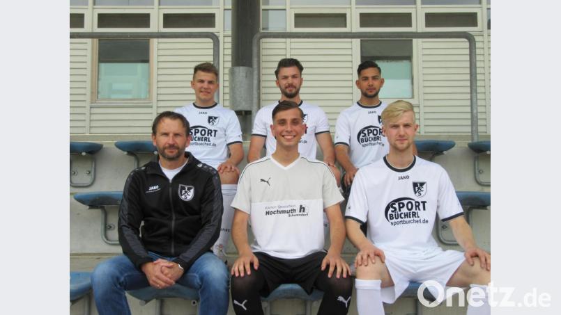 Schwarzenfeld schießt sich für den Auftakt warm | Onetz