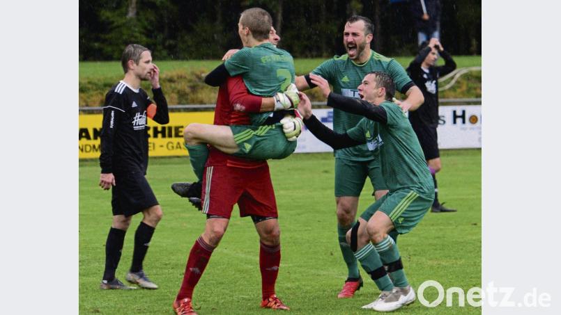 Zwei Trainer, eine Meinung: Sieg des Kreisligisten im Pokalfinale verdient | Onetz