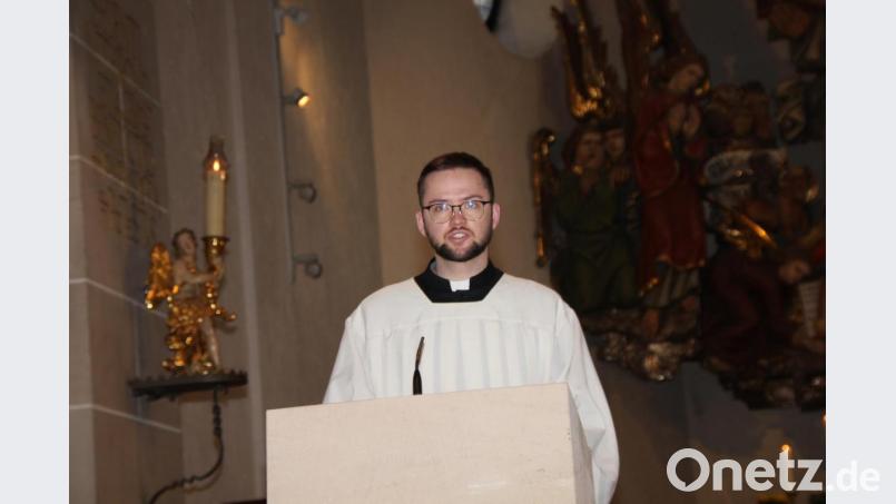 Priesteramtskandidat Leonard Skorczyk wirkt in Hl. Dreifaltigkeit Amberg | Onetz