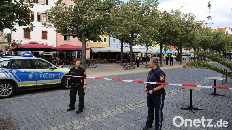 Degen-Attacke: Polizei sucht Zeugen und einen weiteren Helden | Onetz