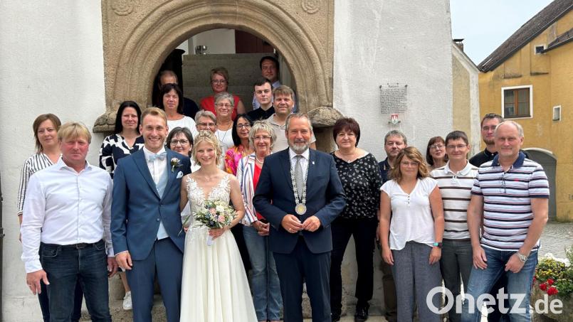 Standesbeamtin auf der anderen Seite: Johanna Kick heiratet in Nabburg Johannes Bäuml | Onetz