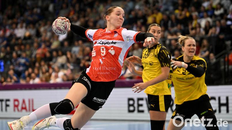 Handballerinnen der HSG Blomberg-Lippe sind erstmals Meister | Onetz