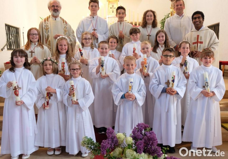 Erstkommunion in der St.-Barbara-Kirche: Schritte auf Gott zu | Onetz
