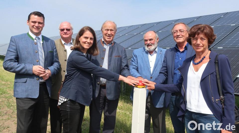 Segen für Anlage in Fronberg: Solarpark beliefert 3000 Haushalte | Onetz
