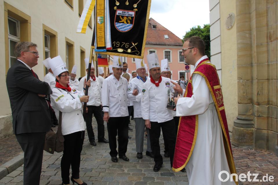 Kirchenzug der Köche | Onetz