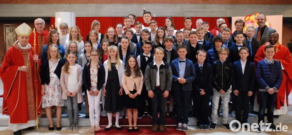 41 junge Christen empfangen die Firmung | Onetz