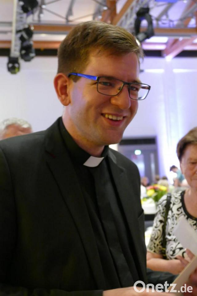 Bald zwei Alexander im Pfarrhaus | Onetz