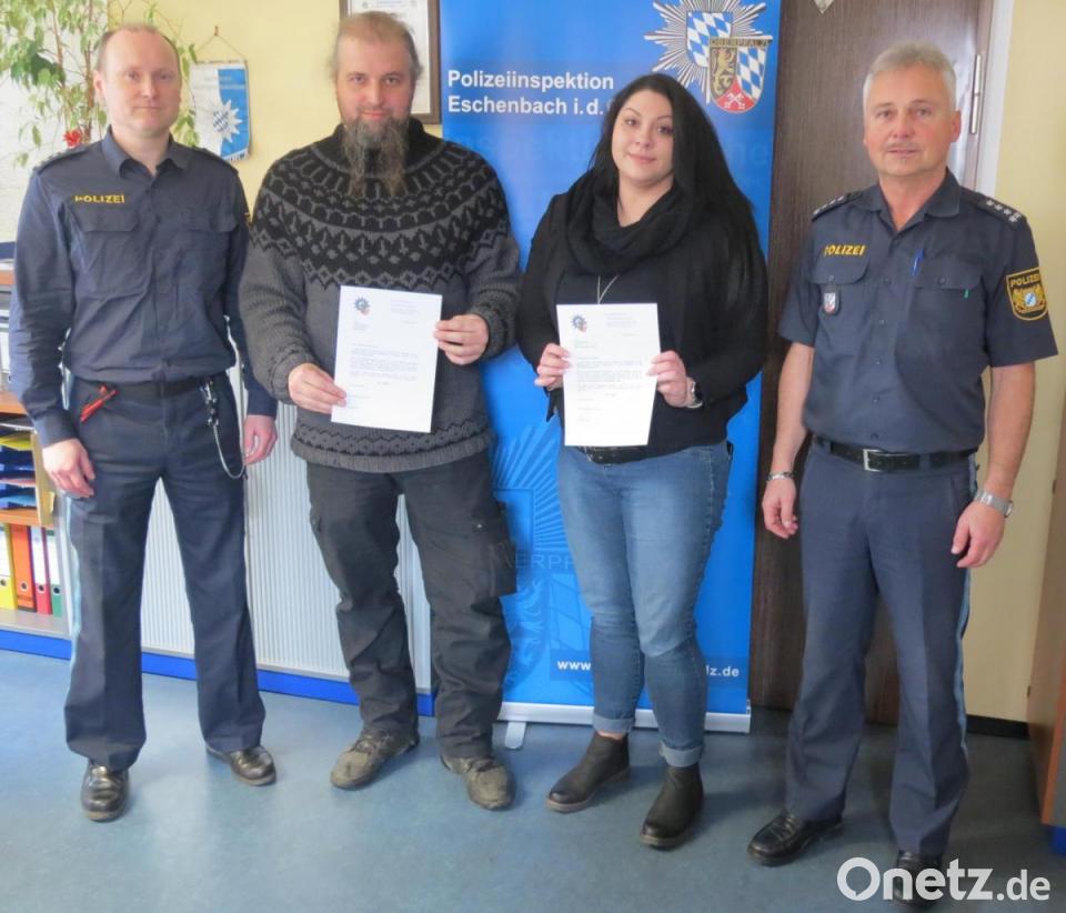 Polizeipräsident dankt zwei Sicherheitskräften für Zivilcourage | Onetz