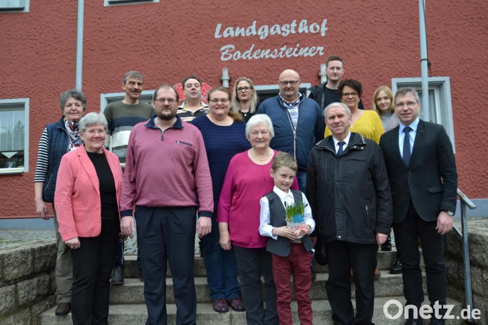 Hilde Rappl feierte 80. Geburtstag | Onetz