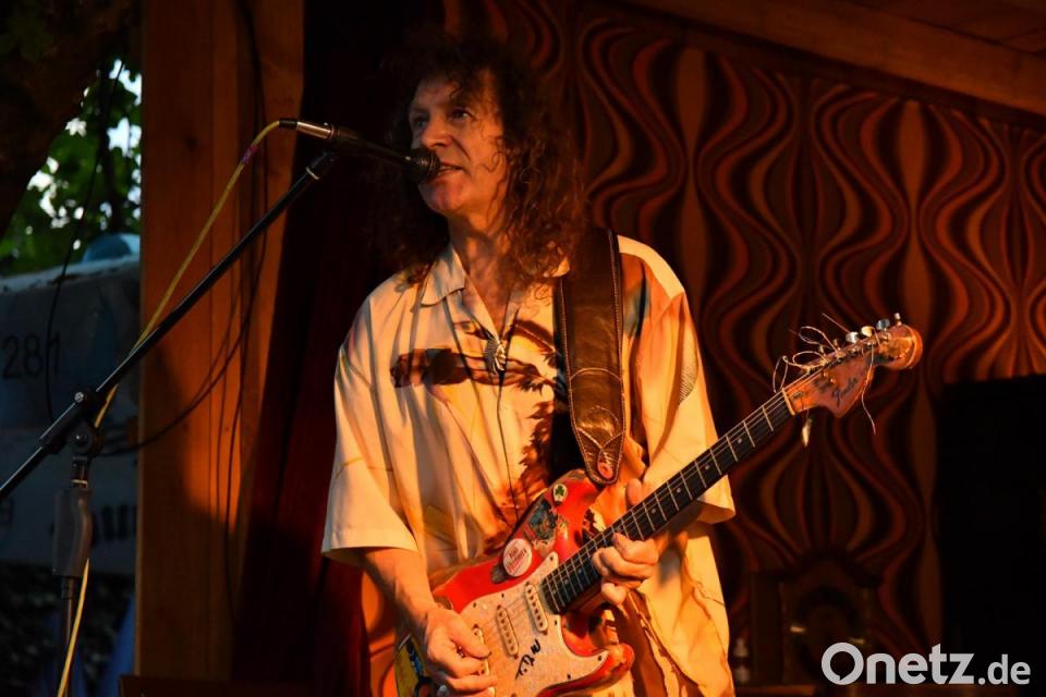 Mit Jed Thomas zurück in die 70er | Onetz