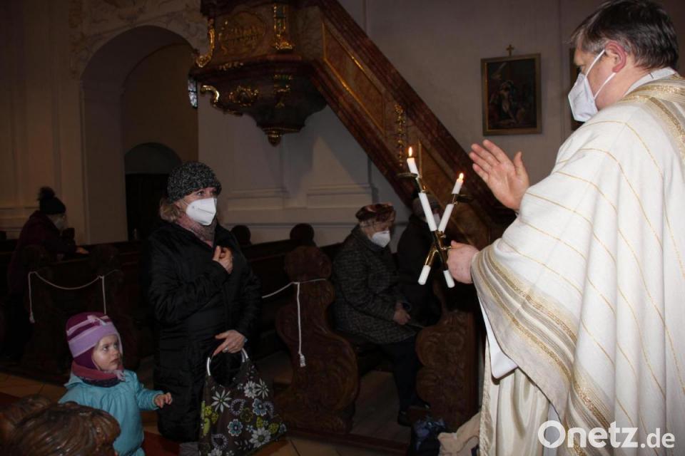 Blasiussegen für Gläubige in Amberg | Onetz