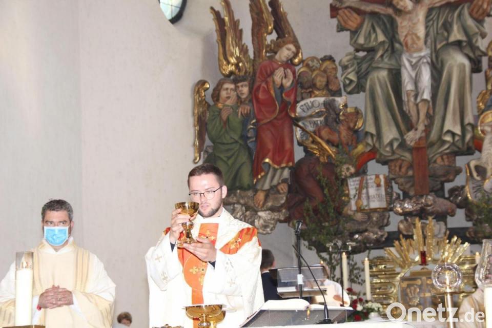 Gelungene Primiz von Leonard Skorczyk in Hl. Dreifaltigkeit | Onetz