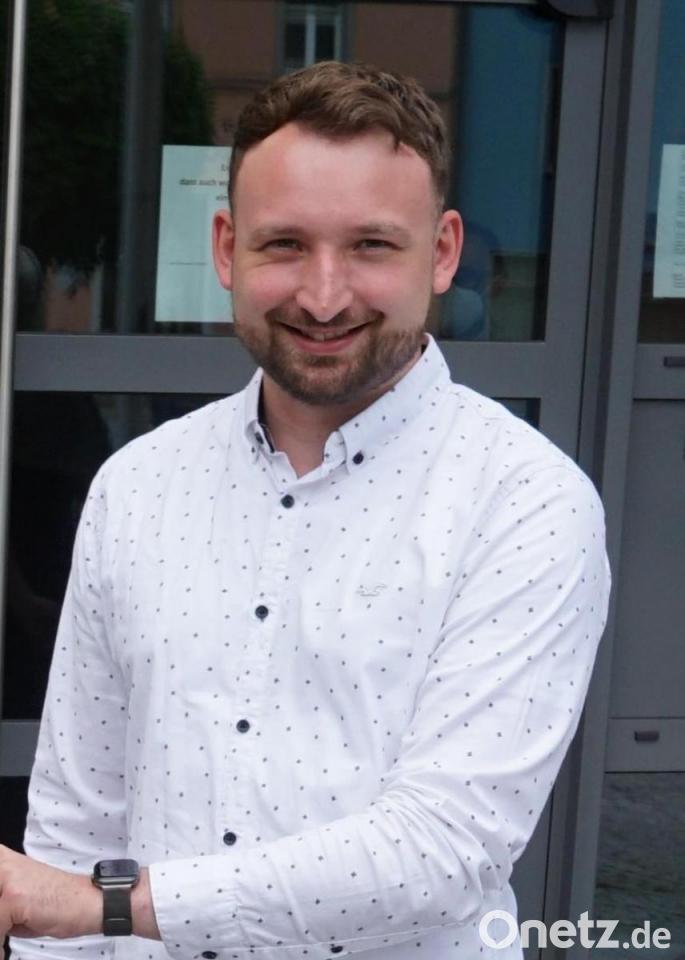 Jüngster Standesbeamter in der Stadtgeschichte | Onetz