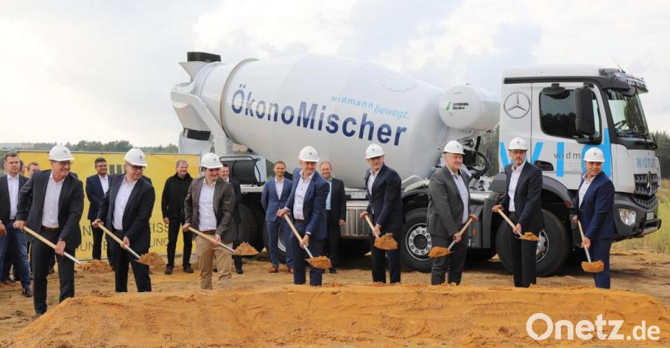 Spatenstich für neues Mercedes-Autohaus in Ebermannsdorf | Onetz