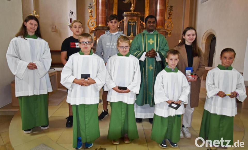 Pfarrei Illschwang verabschiedet langjährige Ministranten | Onetz