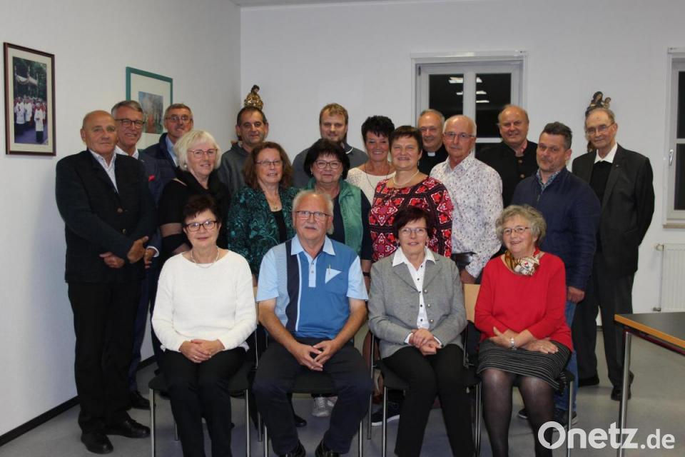 KAB Tirschenreuth ehrt treue Mitglieder | Onetz