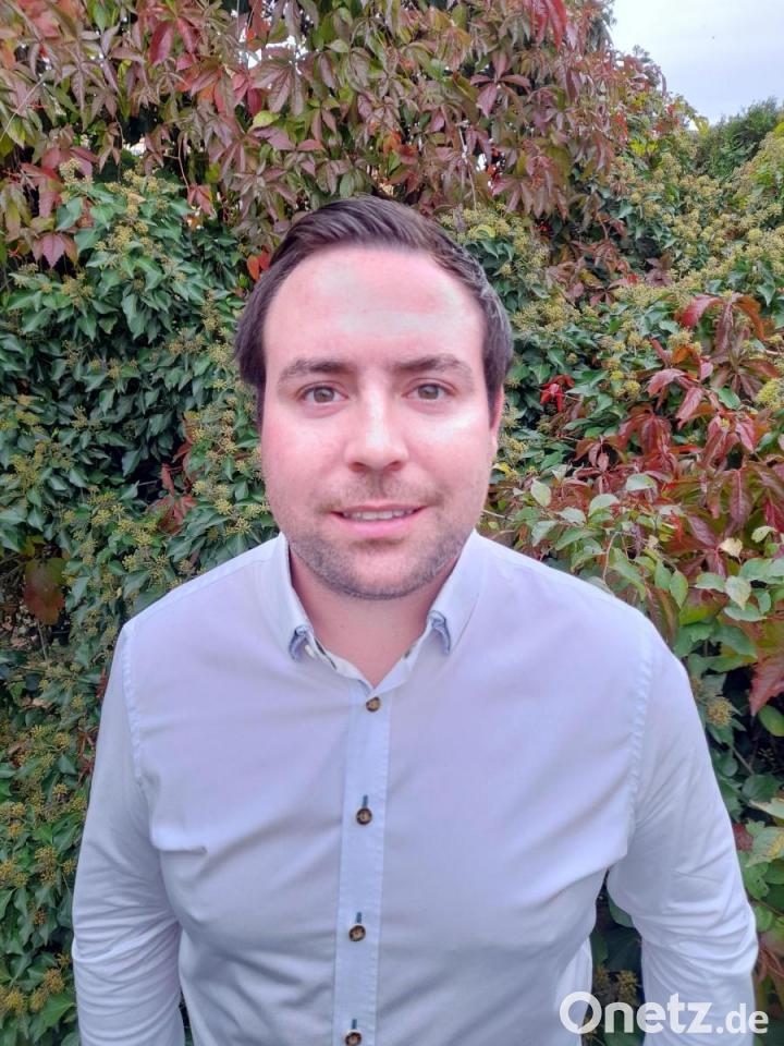 Pfreimder Kirwaburschen beschenken ihre Moidln mit Brodlmänner-Quartett ...