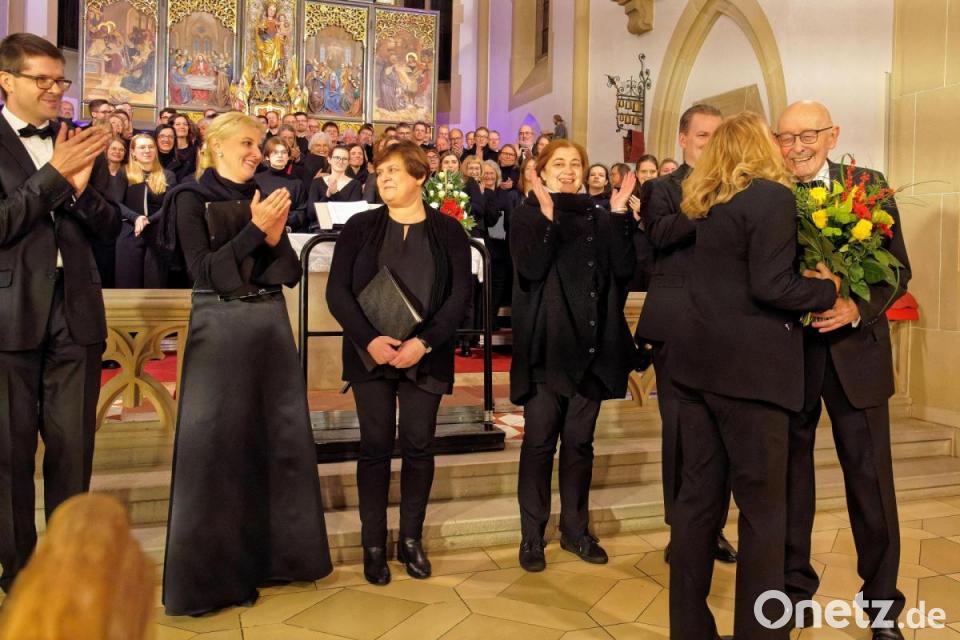 Applaus für das Lebenswerk von Chorleiter Karl Heinz Malzer | Onetz