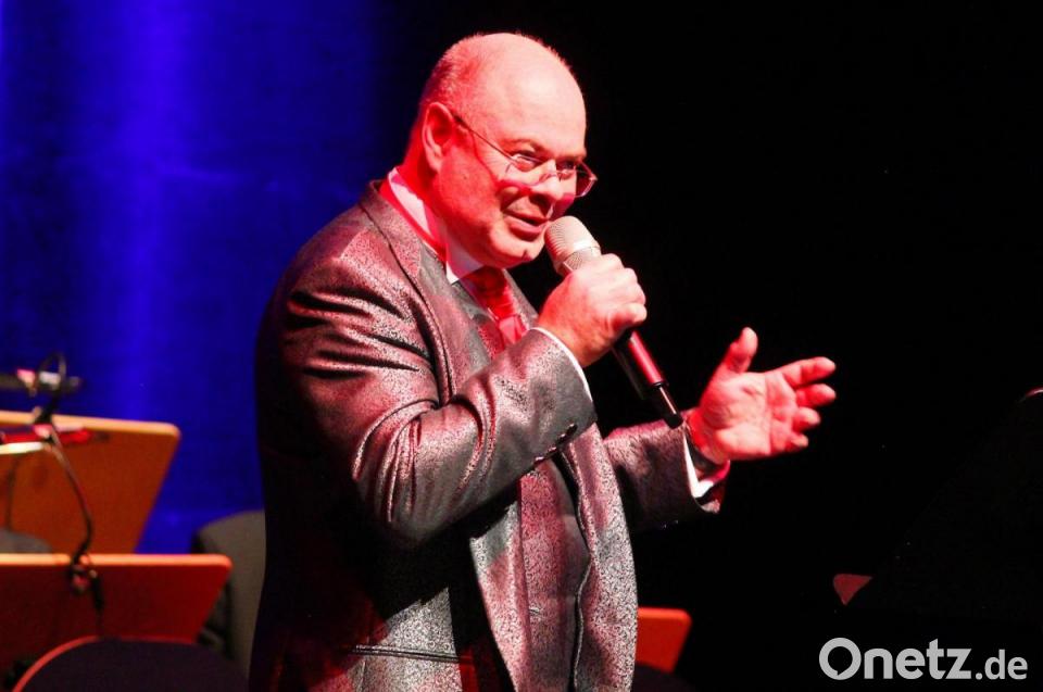 Witzig, charmant und böse: Peter Wittmann und das Ballhausorchester in ...