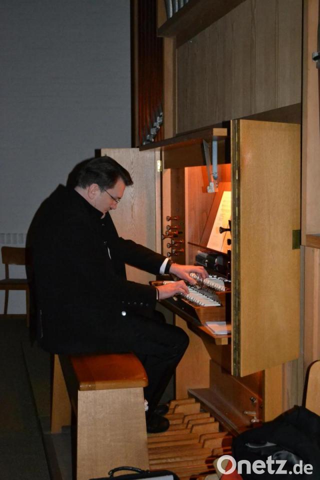 ChorDiSono singt sich in Neuhaus in die Herzen und für die Tafel | Onetz