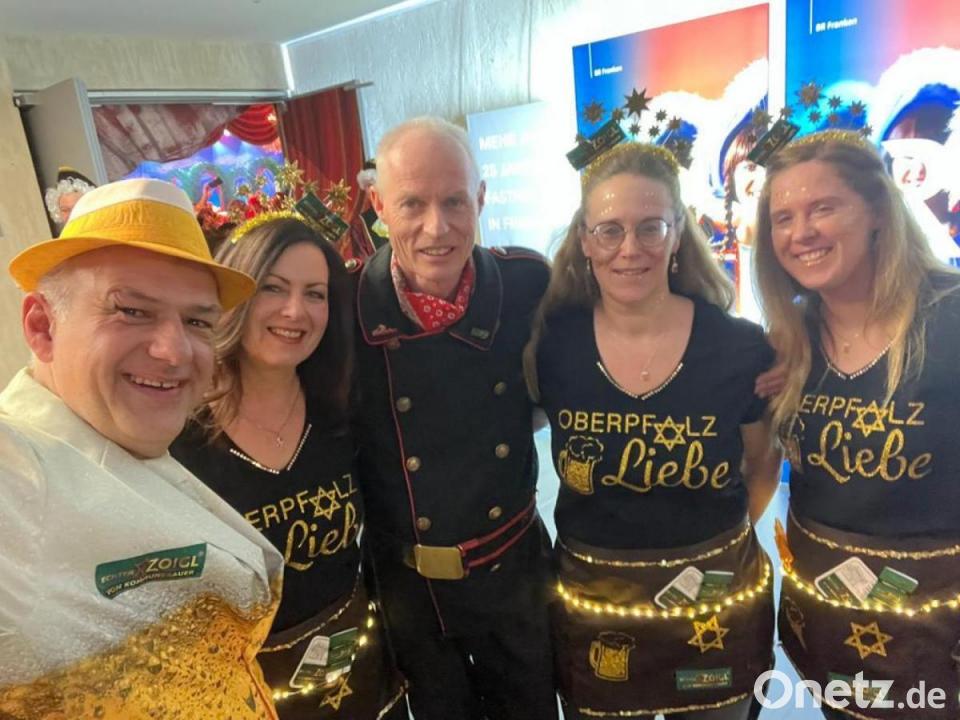 Landrat Roland Grillmeier sorgt im Bier-Outfit für Aufsehen bei ...