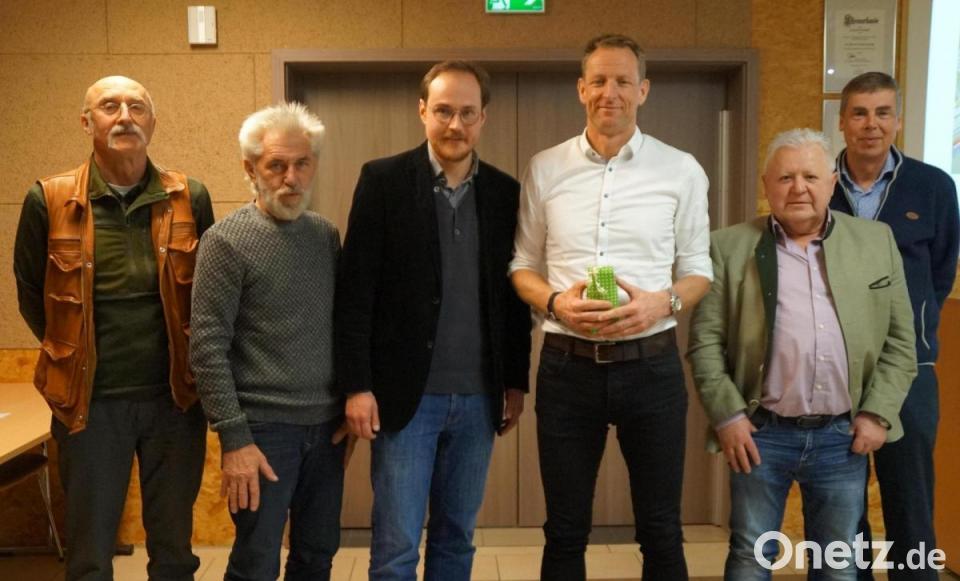 Gewerbegebiet an der B 22: Was dafür und dagegen spricht | Onetz