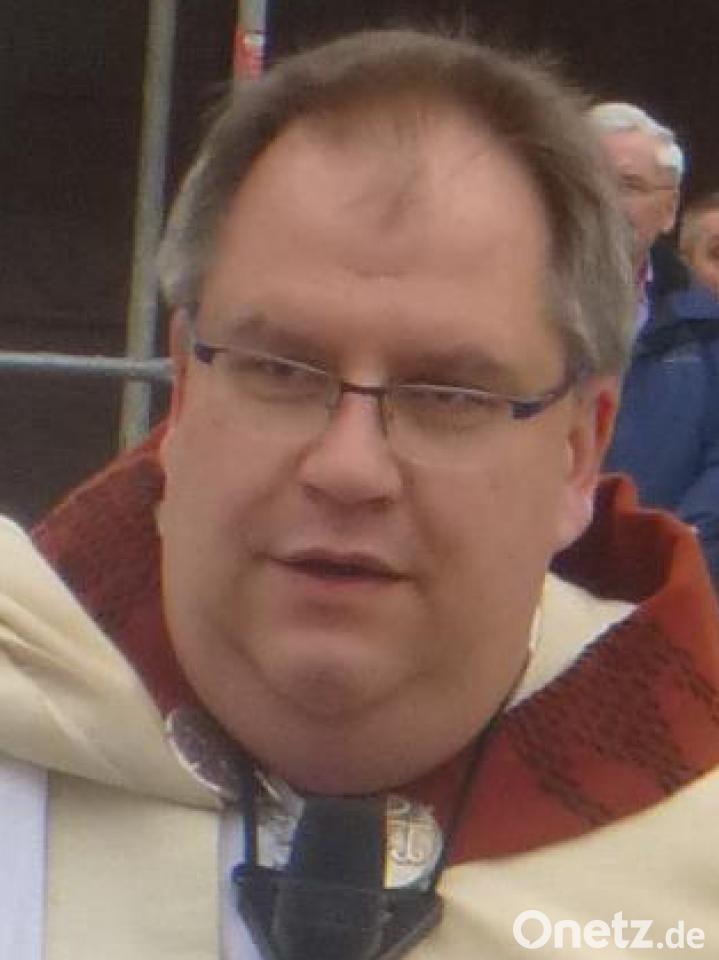 Über Süßigkeiten und Gebete: So begehen Pfarrer die Fastenzeit | Onetz