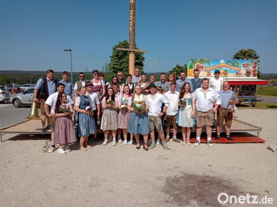 Bei der Kirwa in Axtheid-Berg beste Stimmung bis in die Morgenstunden ...