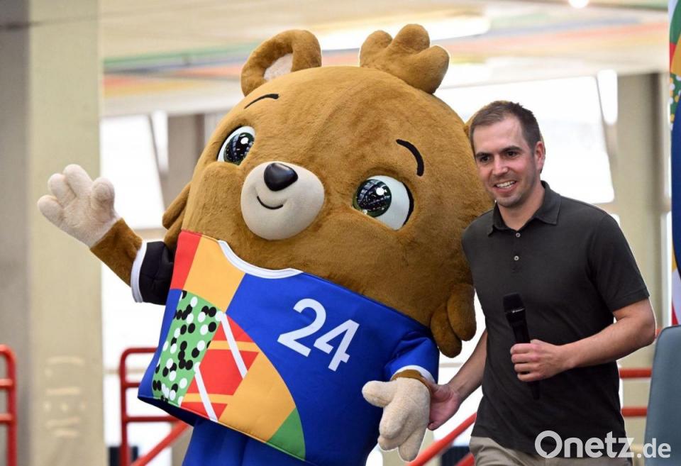 EM-Maskottchen: Albärt, Bärnardo oder Herzi von Bär | Onetz