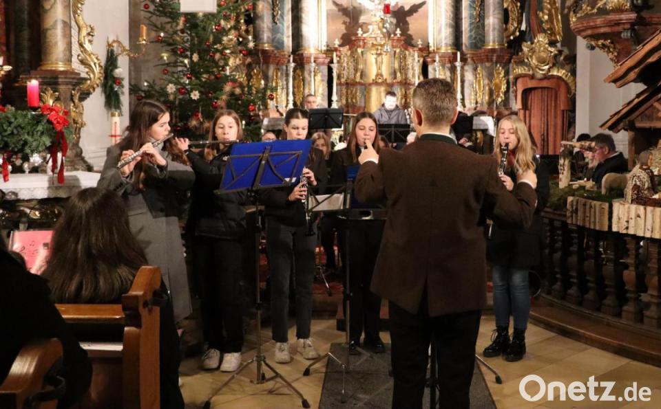 Kleine Gemeinde, viele Talente: Applaus für das Adventskonzert in ...