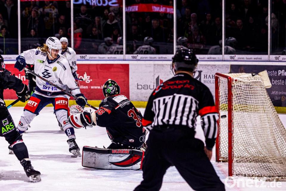 Blue-Devils-Verteidiger Markus Eberhardt fordert: "Wir müssen uns jetzt besprechen" | Onetz
