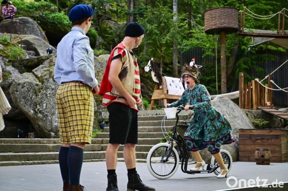 Pippi-Langstrumpf-Premiere: Kunterbuntes Chaos auf der Luisenburg | Onetz