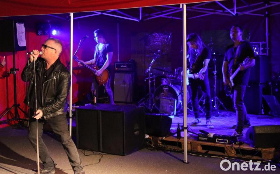 Band Sideburn aus der Schweiz gibt exklusives Rockkonzert in Rosenberg ...