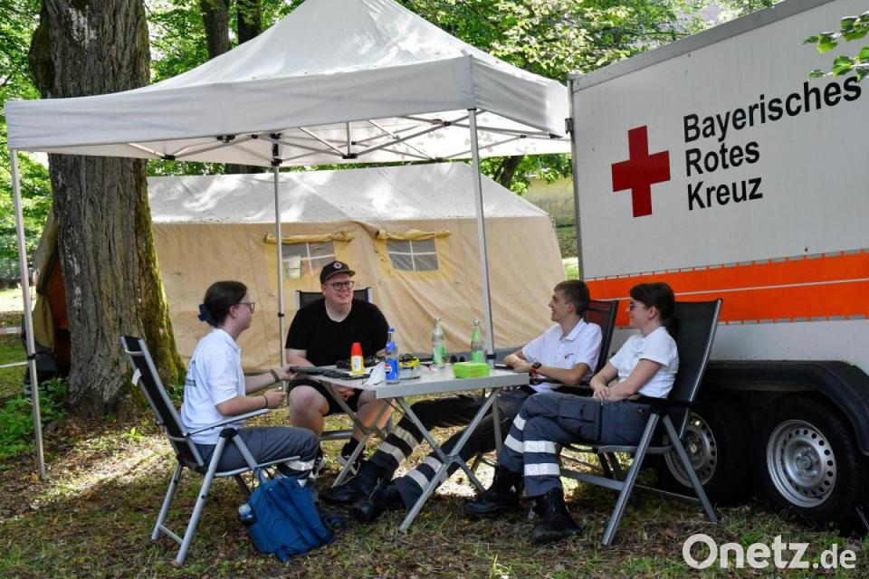 Bergfest in Amberg mit Bier, Bratwürsten und Füll-Krug-Beauftragten | Onetz