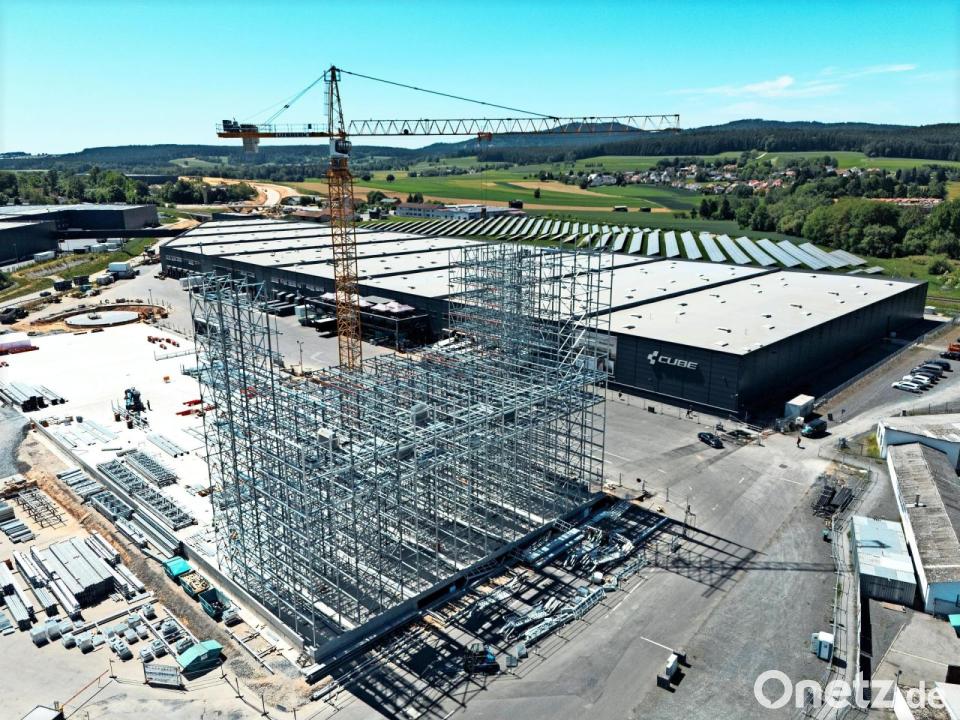 Mega-Lager von Cube in Waldershof nimmt Form an | Onetz