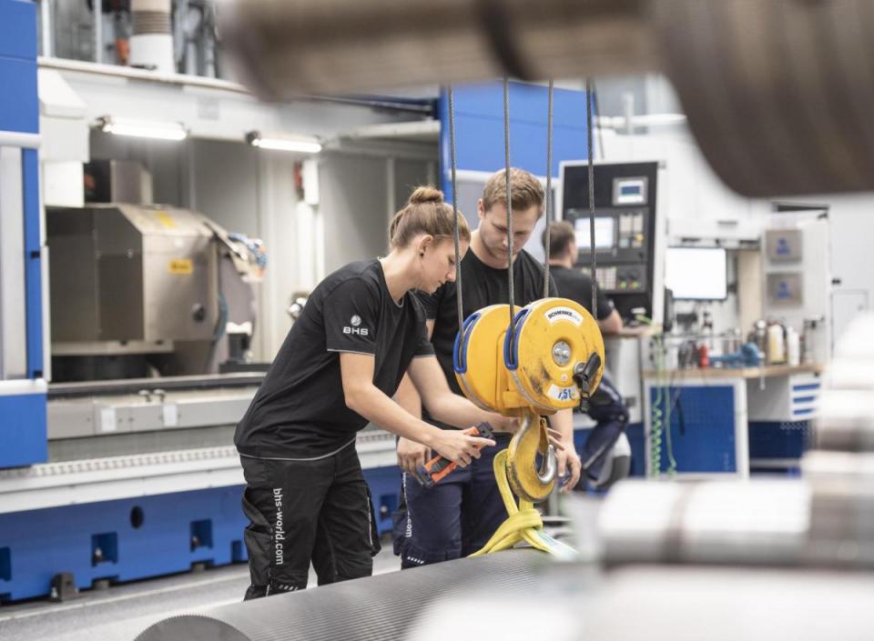 BHS Corrugated freut sich über so viele Azubis wie noch nie | Onetz