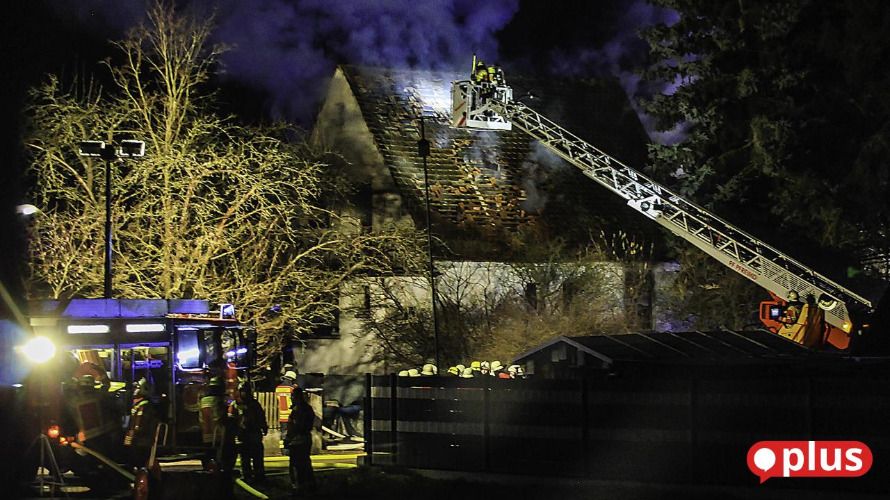 Brand in Wohnhaus in Diendorf: Mutter und Sohn verletzt | Onetz