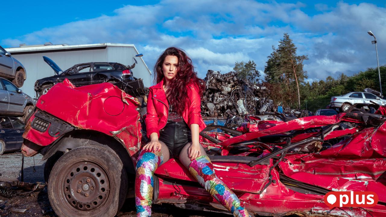 Aus Andrea Marie wird RAY.AN: Sängerin aus Waidhaus zündet den Rock ...