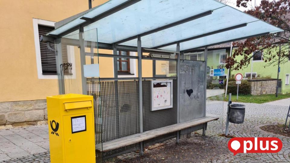 Alte Post hat wieder ihren Briefkasten | Onetz