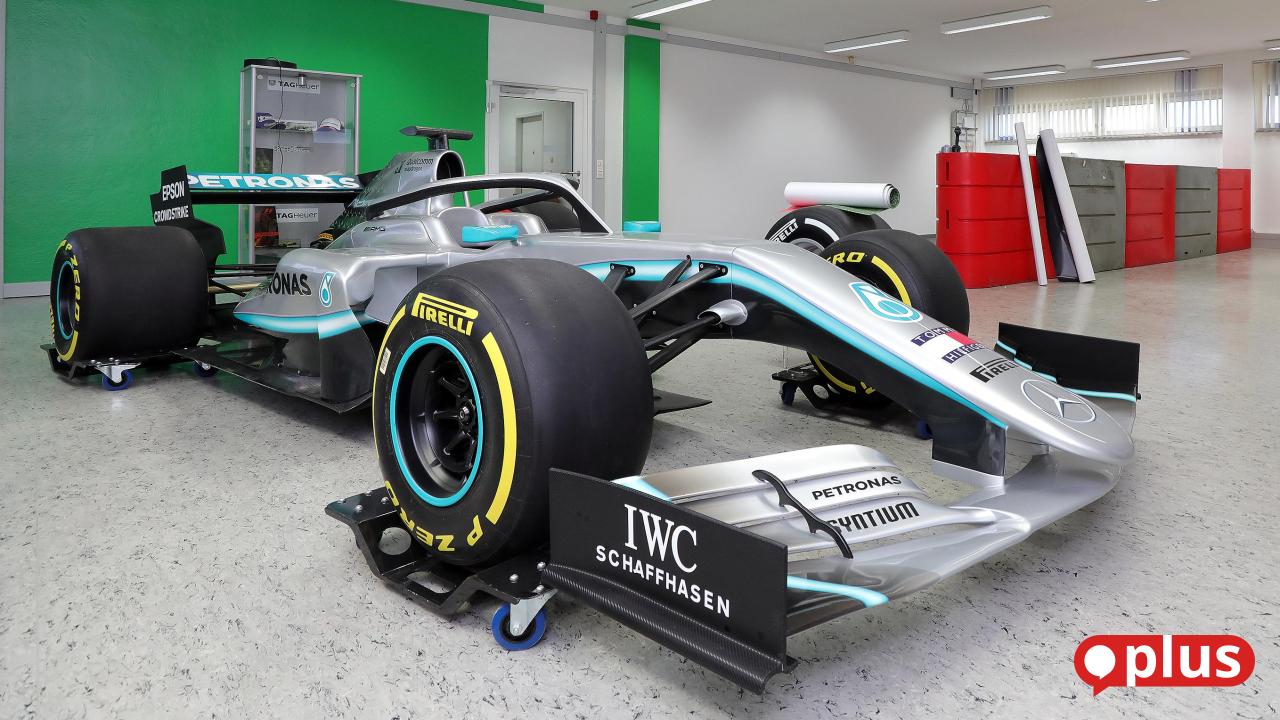 Sport Signage: Amberger Firma bei Super Bowl und jedem Formel-1-Rennen ...