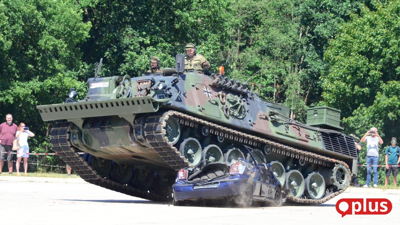 Major-Radloff-Kaserne in Weiden bei Aktionstag überrollt | Onetz