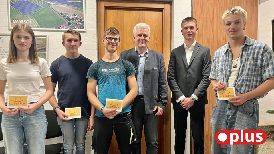 Markt Floß ehrt beste Mittelschüler | Onetz