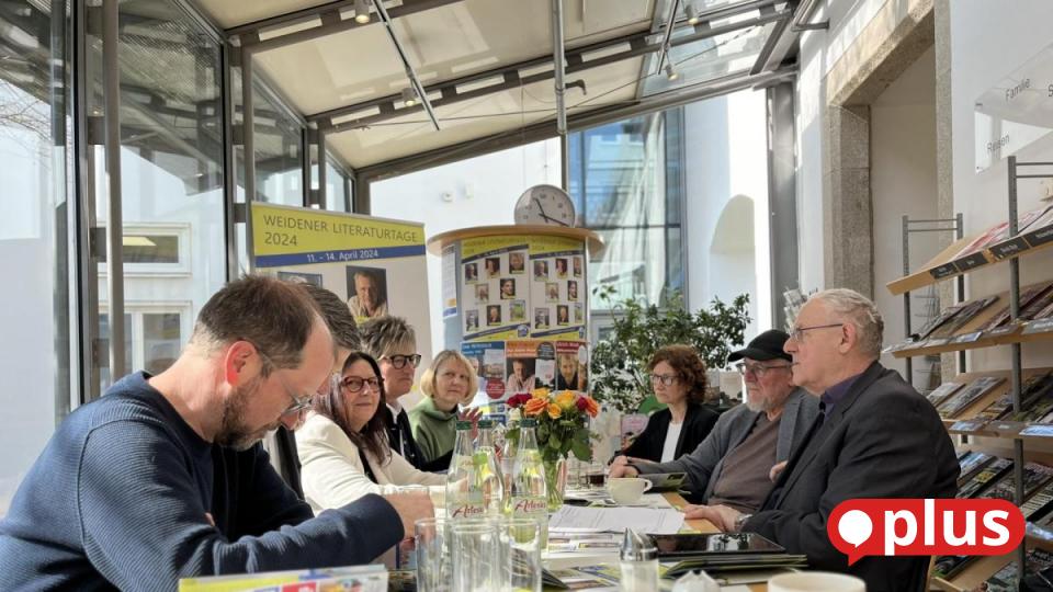 Regionalbibliothek stellt Programm der Weidener Literaturtage vor | Onetz