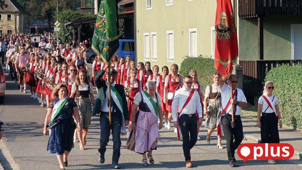 So feiern Friedenfelser und Gäste Herbstfest und Doppeljubiläum | Onetz