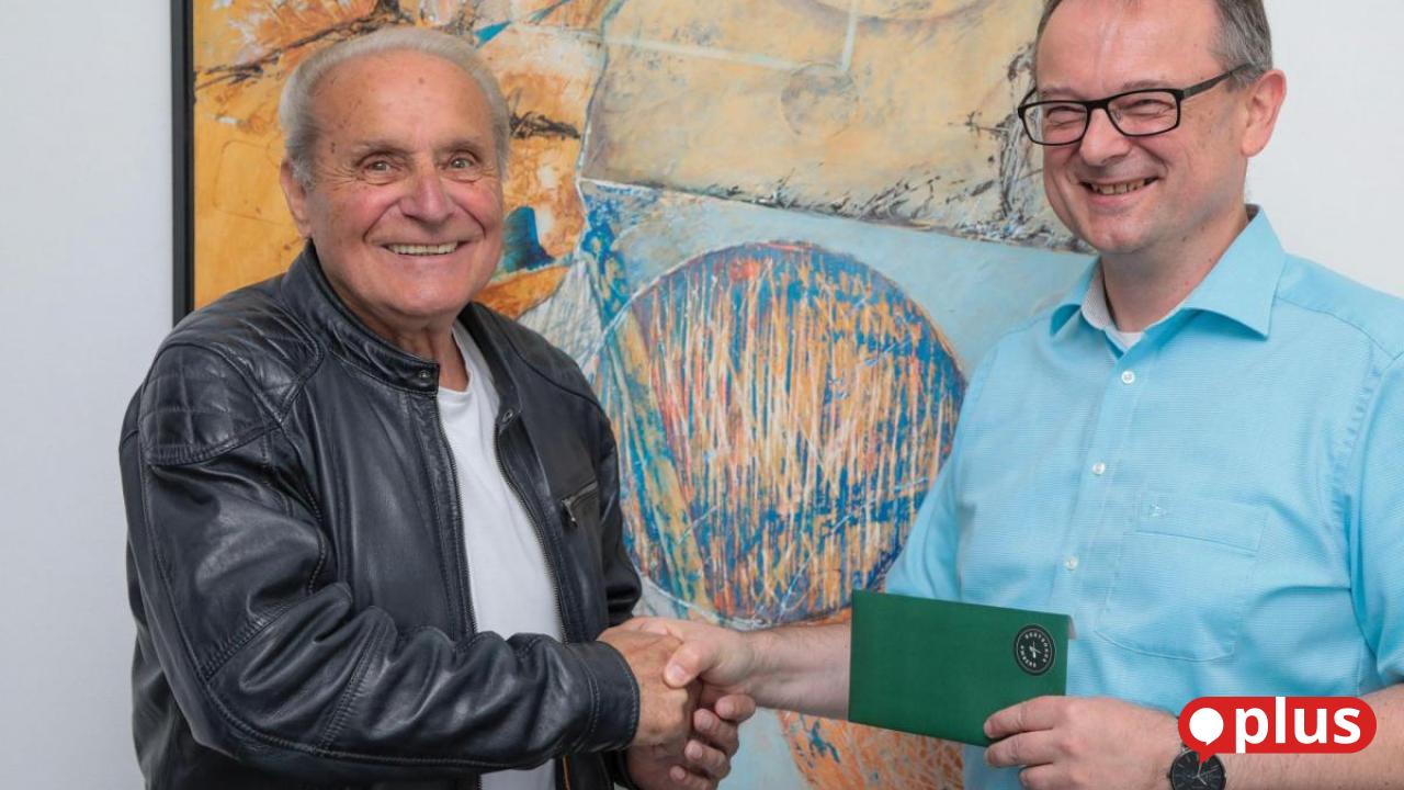 Nach 40 Jahren hört Klaus Högl als Zeitungsreporter auf | Onetz