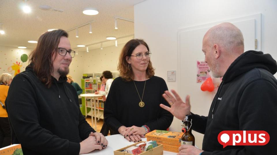 Erfolgreiche "Fast (k)eine Lesung" in neuer Stadtbibliothek | Onetz