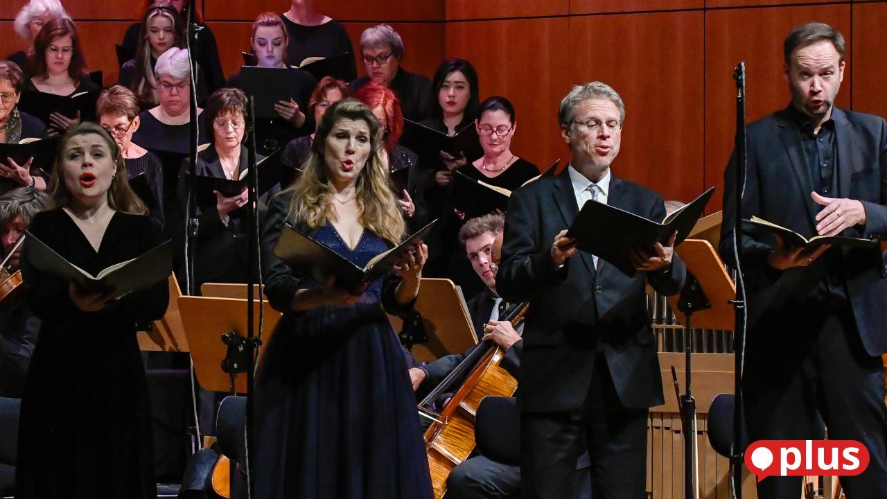 Amberger Oratorienchor begeistert mit "Stabat Mater" und Mozart-Requiem ...