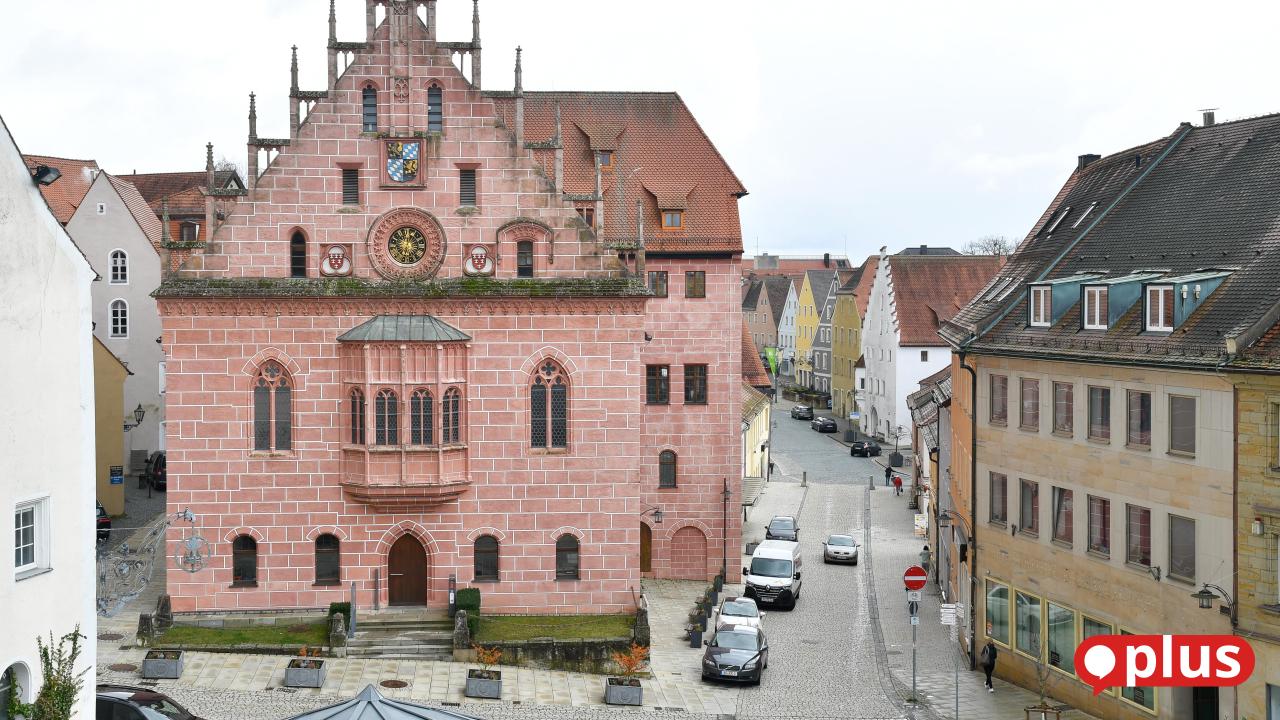 Zwei Frauen, ein Mann: Drei Kandidaten wollen Bürgermeister in Sulzbach ...