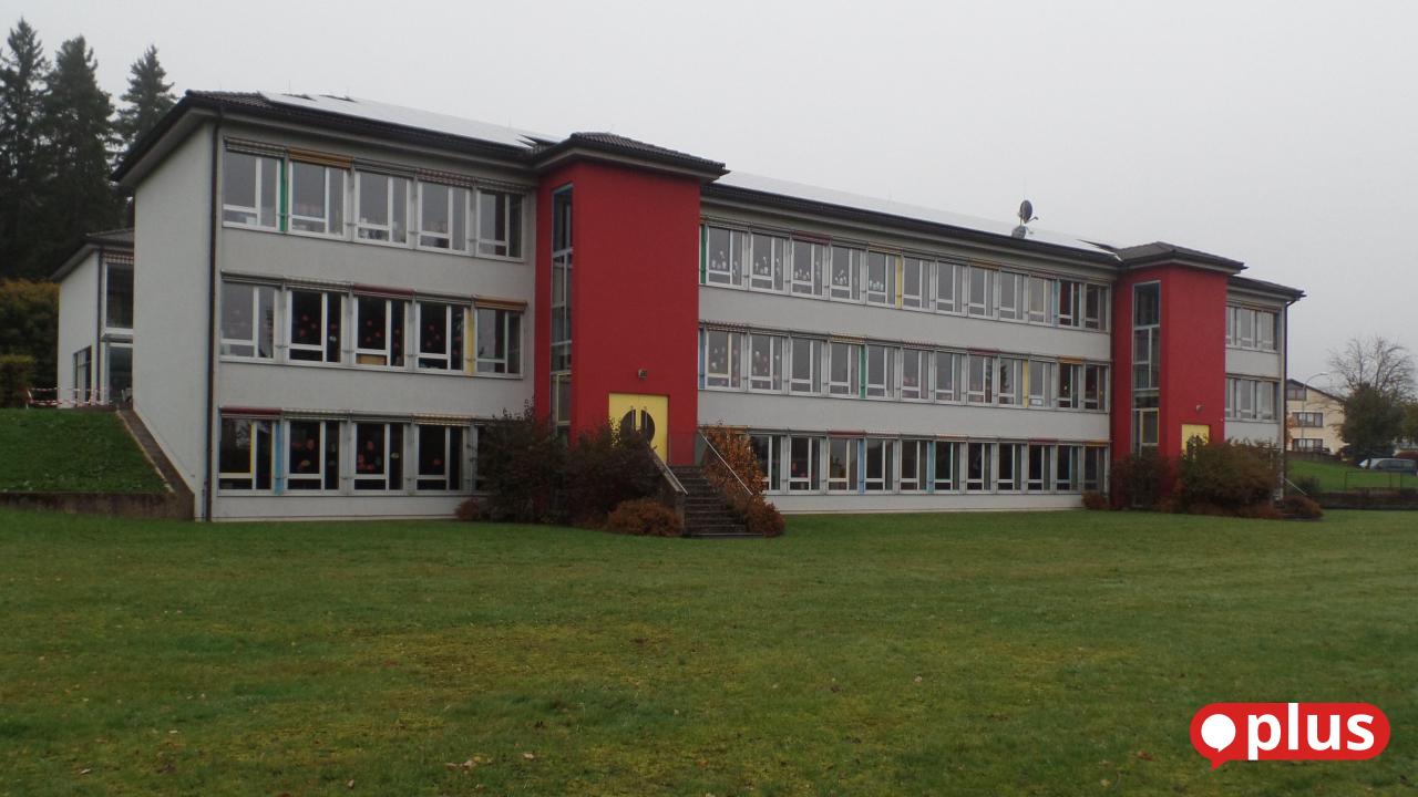 Fichtelnaabtalschule Neusorg: Gemeinderat stimmt Mensa-Ausbau zu | Onetz